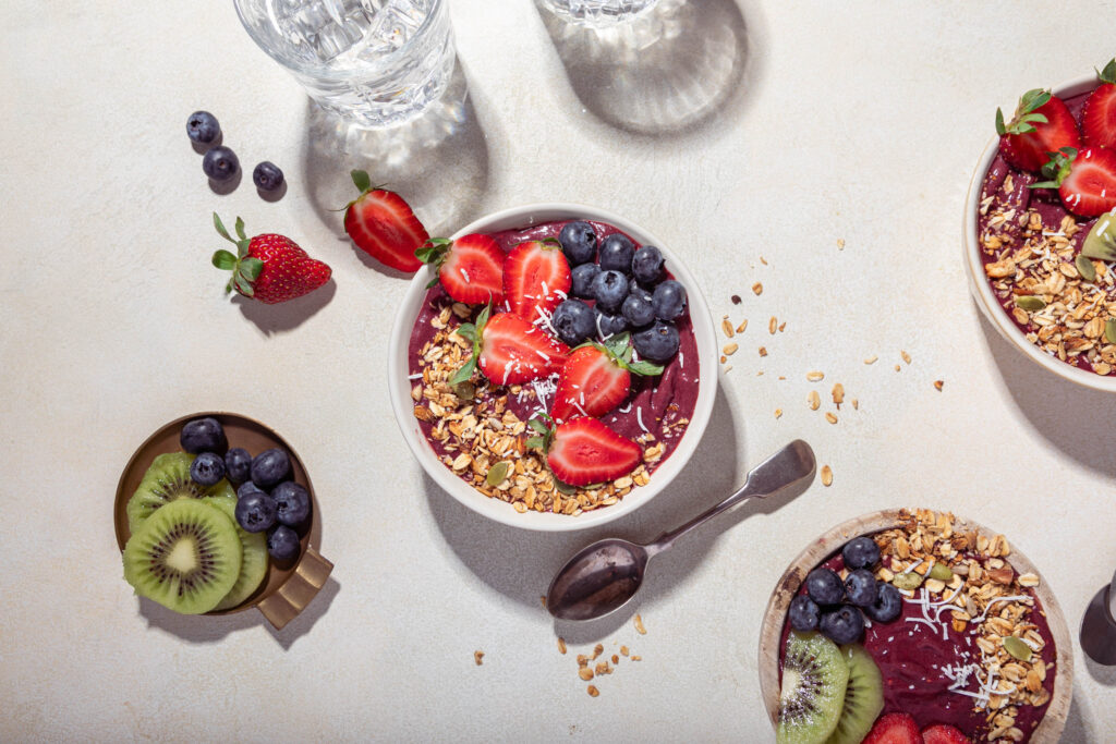 簡単アサイーボウルレシピ＊ヘルシーなスーパーフードの朝食